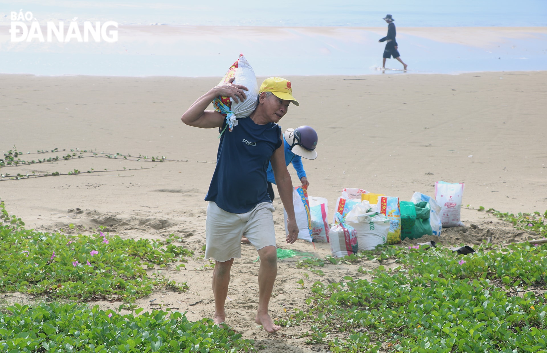 Người dân chủ động phòng, chống bão Noru