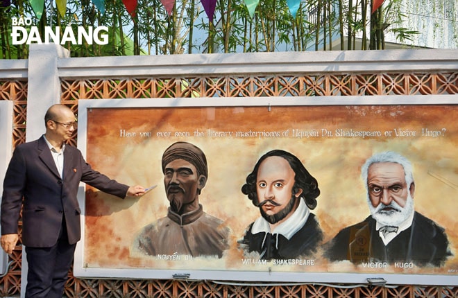 Đối thoại với... Truyện Kiều, tem cổ, tiền xưa