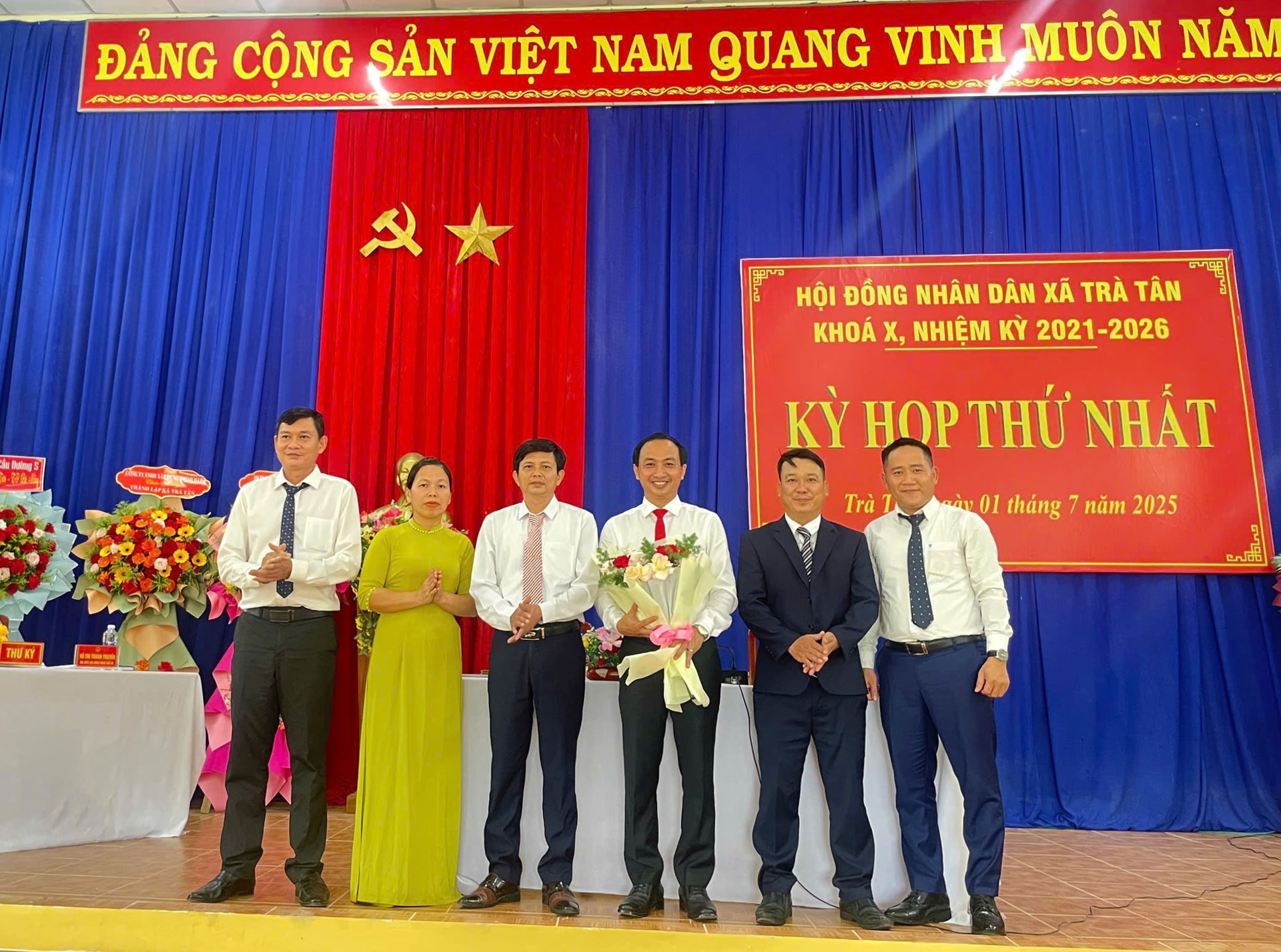 HĐND xã Trà Tân tổ chức kỳ họp kiện toàn tổ chức bộ máy