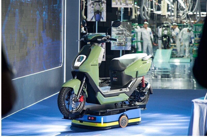 Honda ra mắt bộ ba xe máy điện UC3, CUV e: và ICON e: tại Việt Nam từ ...