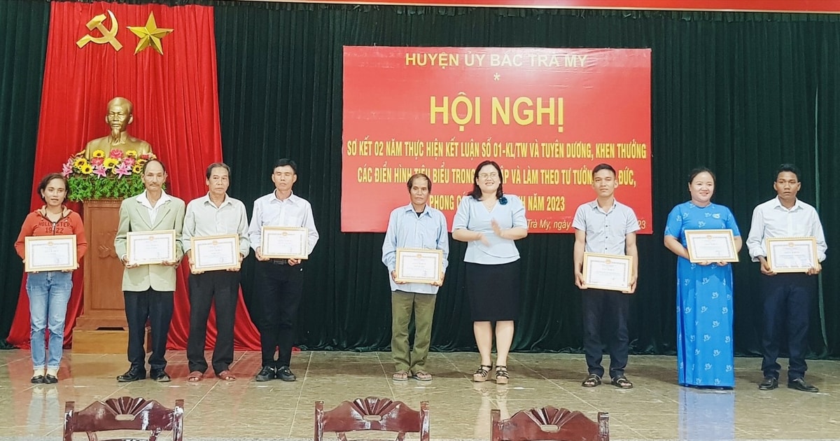 Bắc Trà My khen thưởng 8 tập thể, cá nhân điển hình học tập và làm theo Bác