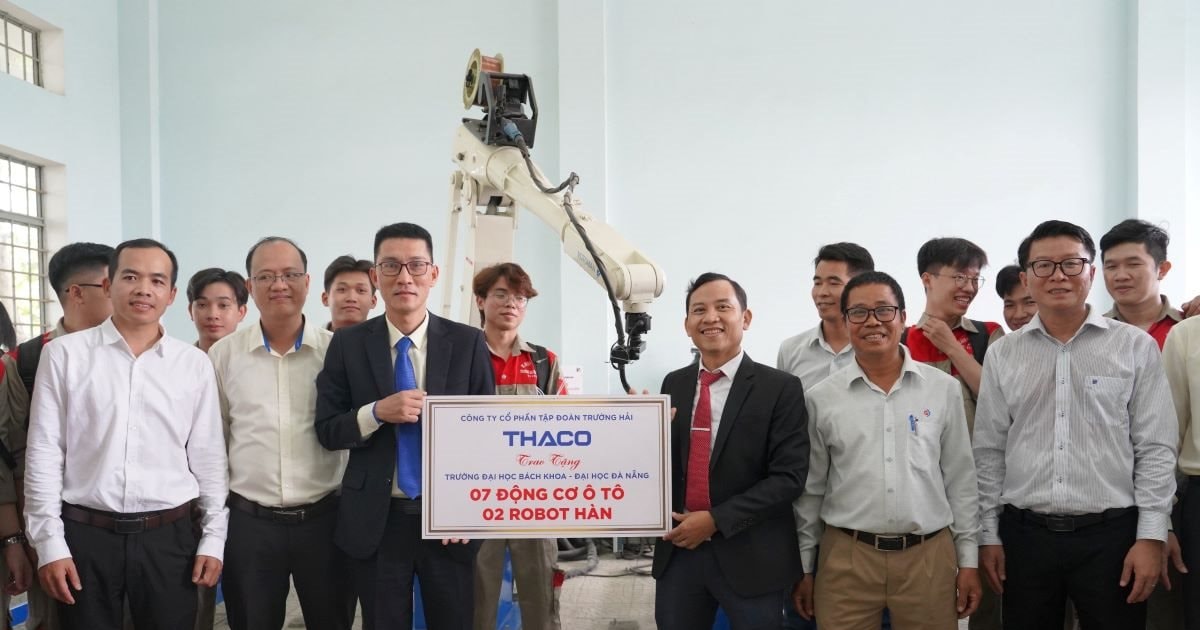 ‏Trường Đại học Bách khoa Đà Nẵng tiếp nhận động cơ ô tô và robot hàn ...