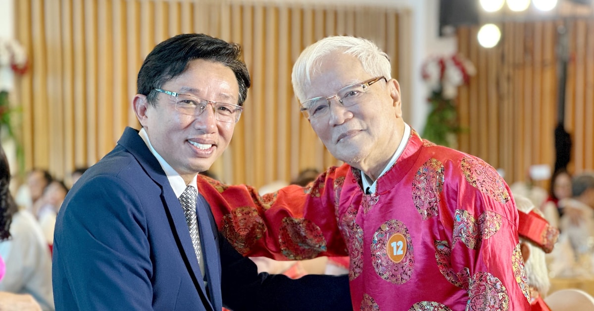 Thắp ngọn lửa đồng hương trong thế hệ trẻ