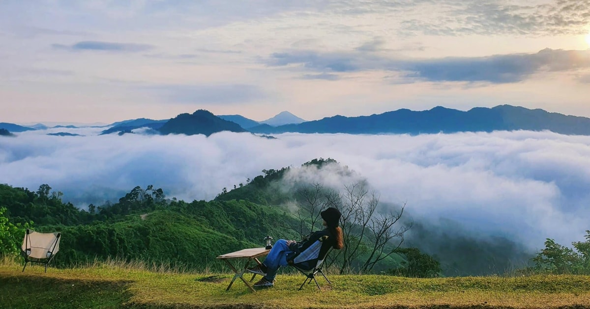 Cloud hunting on Tak Po Peak, Da Nang