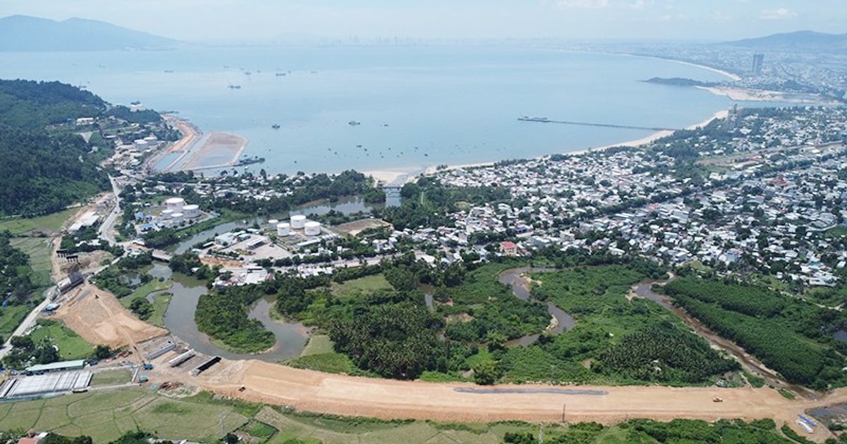 Da Nang approves investment in Lien Chieu Container Port project
