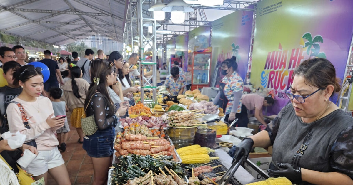 Explore Vietnamese street food at Da Nang' “Huong Vi Viet” Festival 2026